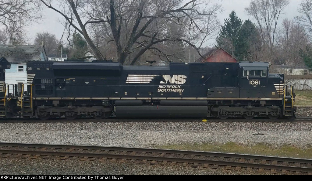 NS 1061